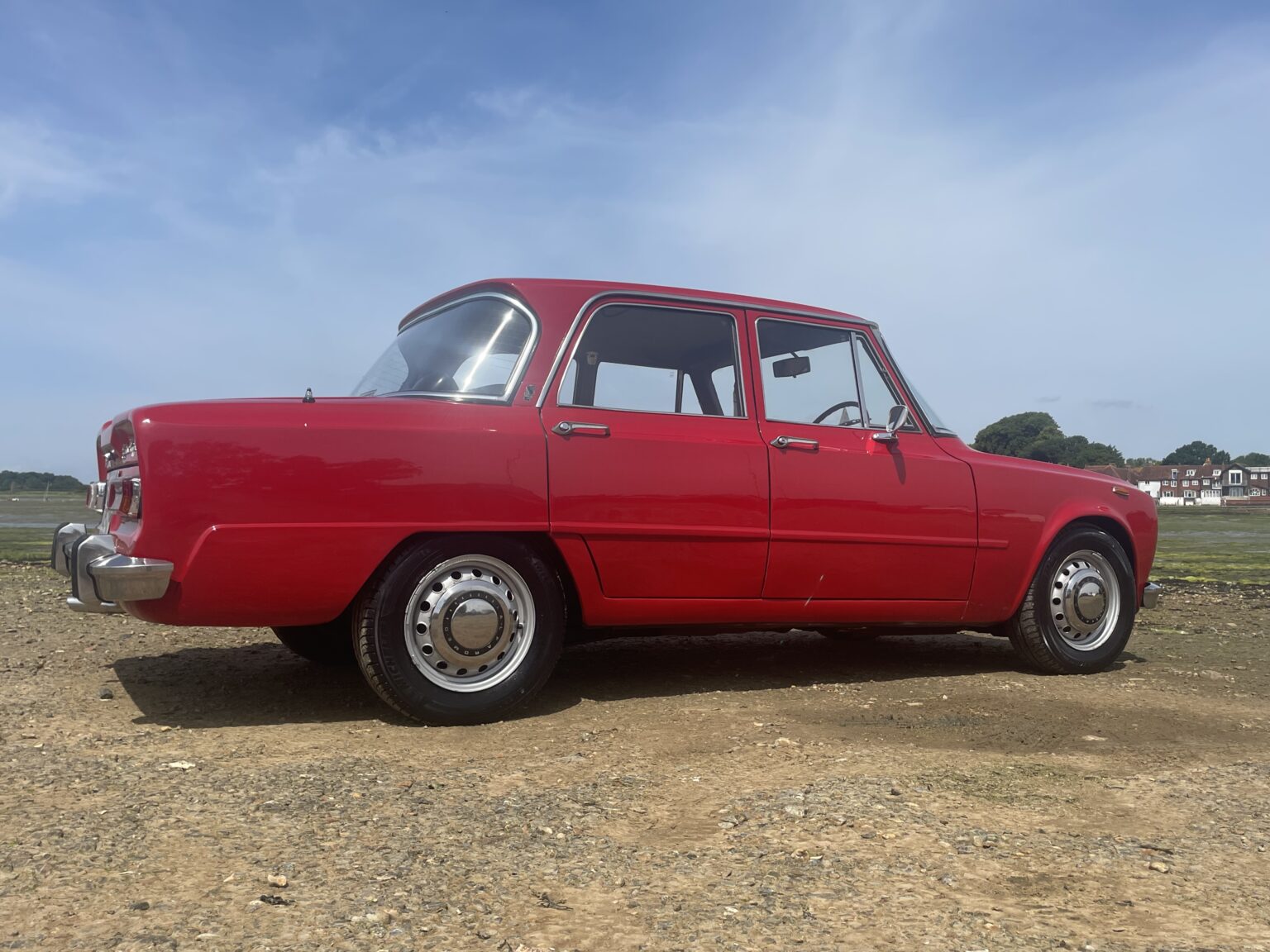 Alfa Romeo Giulia Super 2.0 - AJM Classics